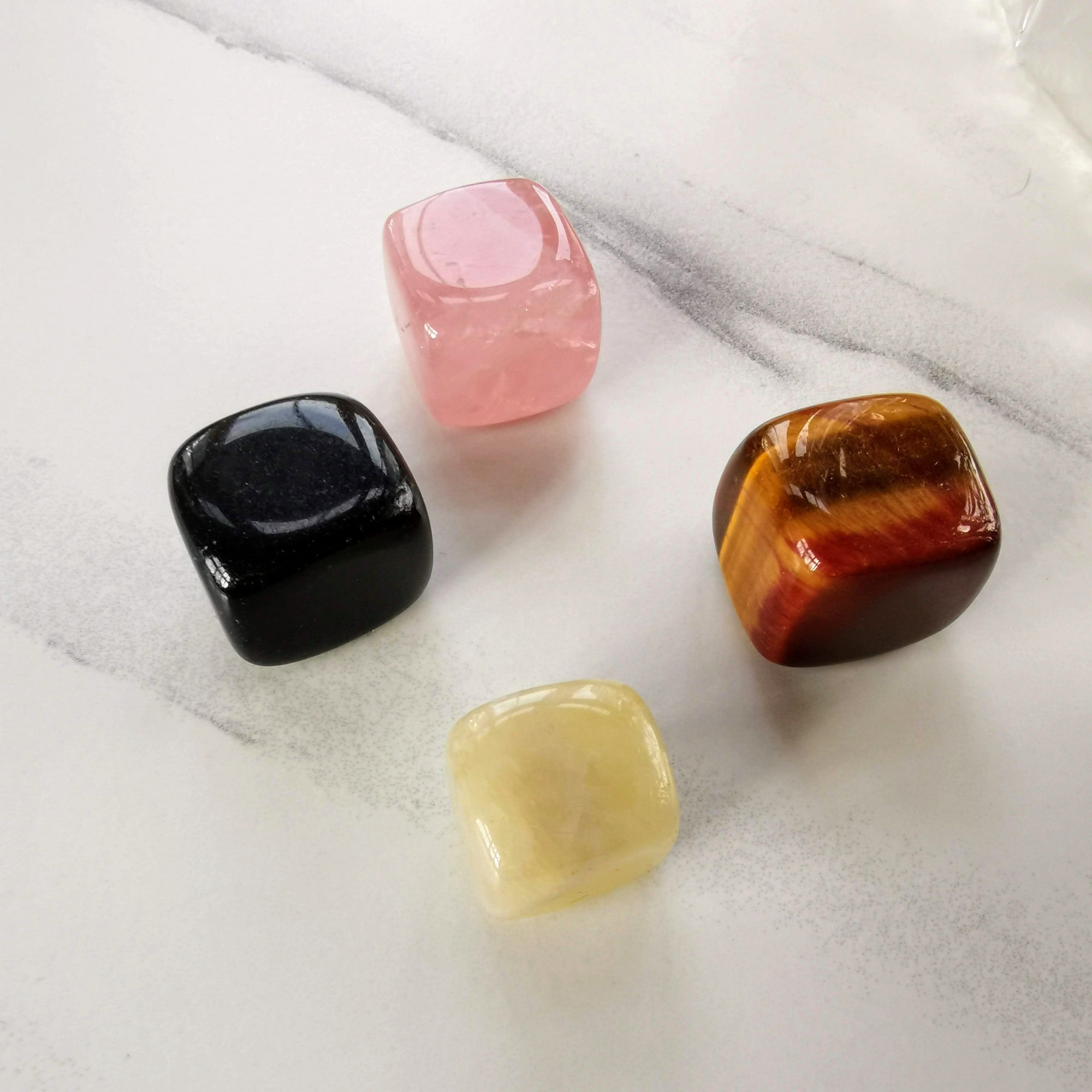 Leo Gemstone Crystal Set